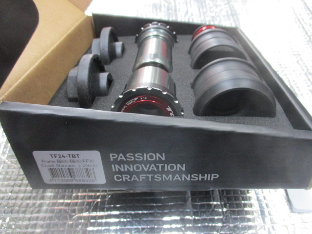 TOKEN TF24-TBT/トーケン セラミック 【プレスフィット＝BB86／BB30／PF30】シマノ24mmシャフト対応BBコンバーター 特価中！ サイクルスポーツ用品 増谷自転車