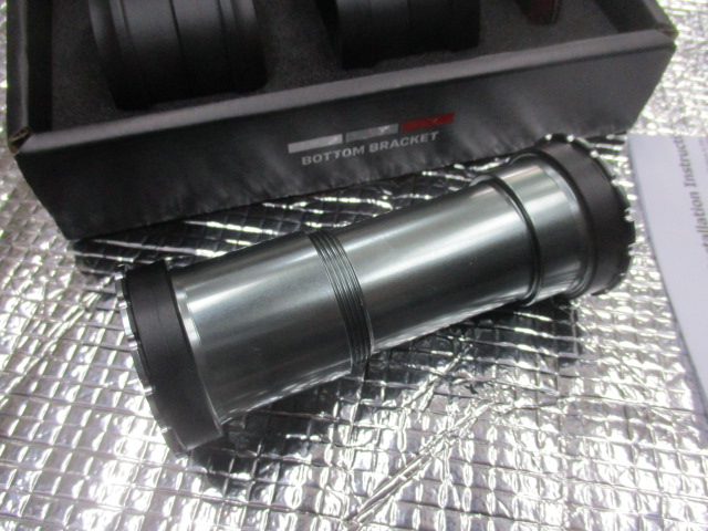 TOKEN TF24-TBT/トーケン セラミック 【プレスフィット＝BB86／BB30／PF30】シマノ24mmシャフト対応BBコンバーター 特価中！ サイクルスポーツ用品 増谷自転車